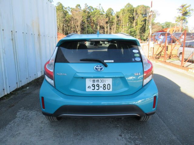 Toyota Aqua Crossover | Ajageer Motors